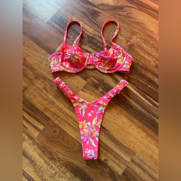 Kulani Kinis | Swim | Kulani Kinis Bikini Set In Viva Dreama | Poshmark